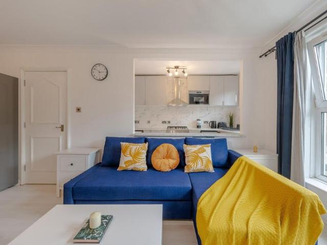 2 Bed Flat, Hackney Road, E2