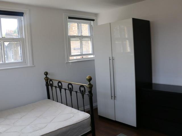 2 Bed Flat, Hayfield House, E1