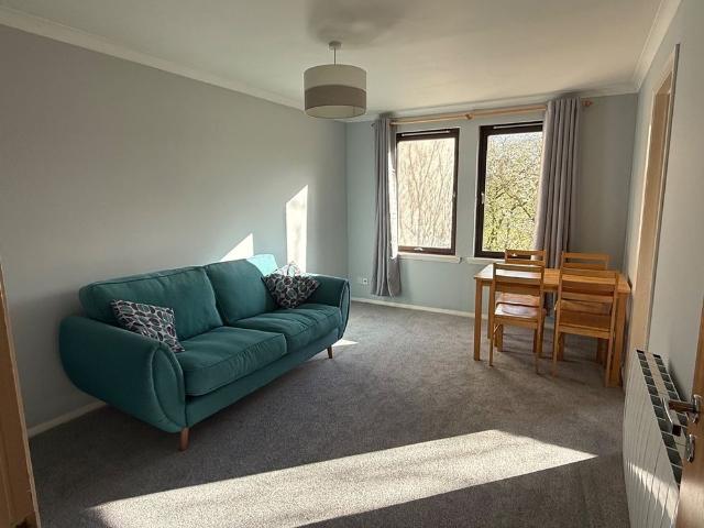 2 Bed Flat, Headland Court, AB10