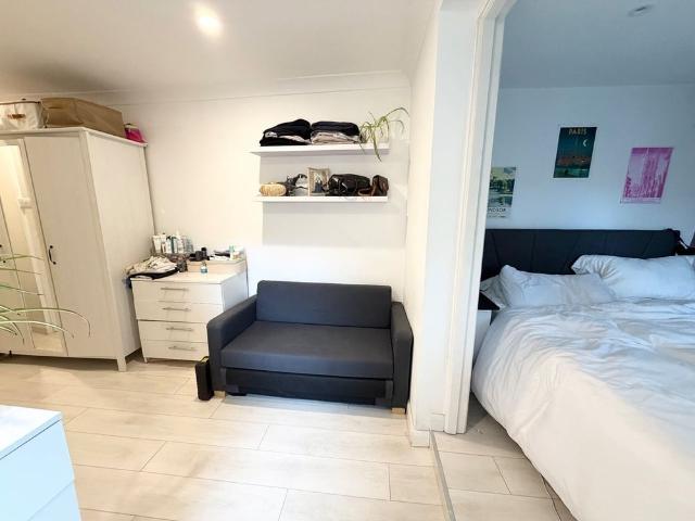 2 Bed Flat, Hemstal Road, NW6