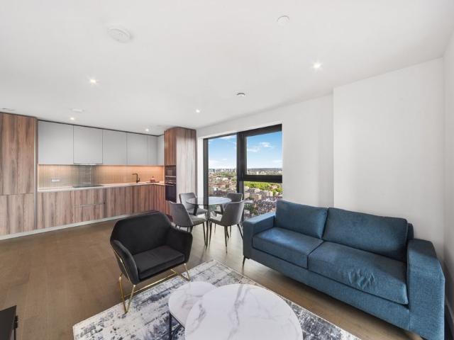2 Bed Flat, Hewson Way, SE17