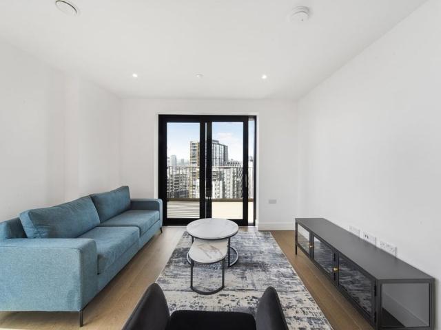 2 Bed Flat, Hewson Way, SE17