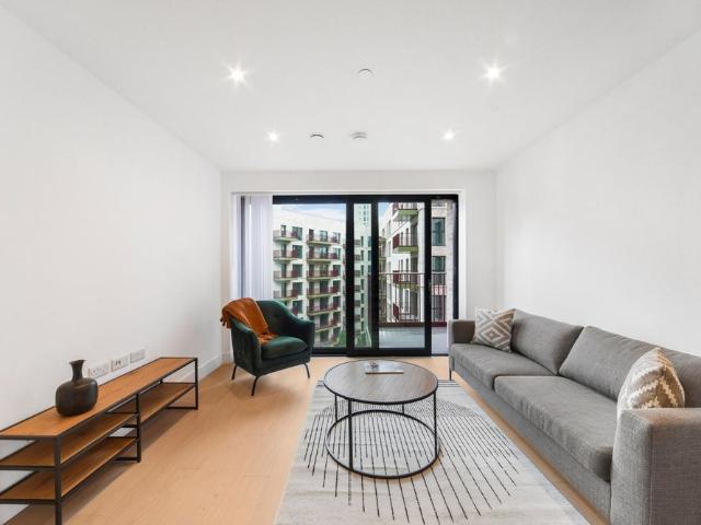 2 Bed Flat, Heygate St, SE17