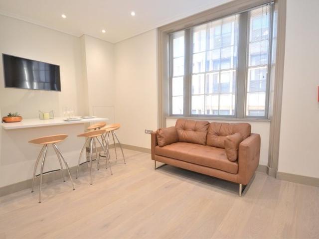 2 Bed Flat, High St, RG1