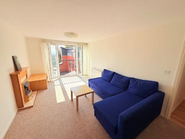 2 Bed Flat, High Point House, BS15
