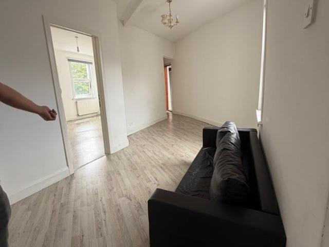 2 Bed Flat, High Road Leytonstone, E11