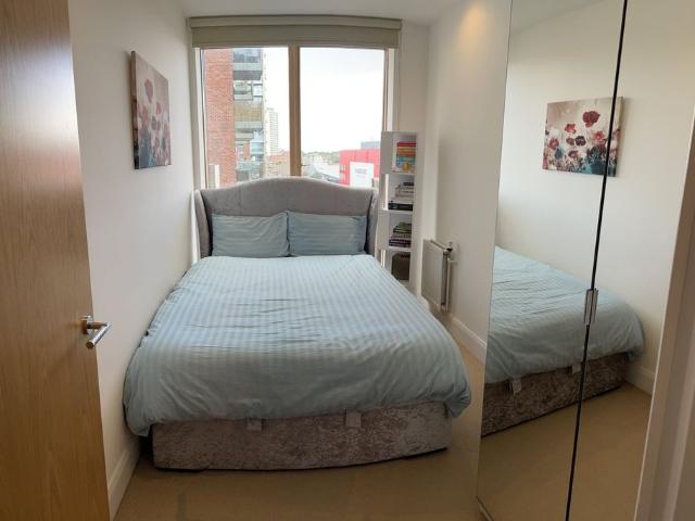 2 Bed Flat, Hoey Court, E3
