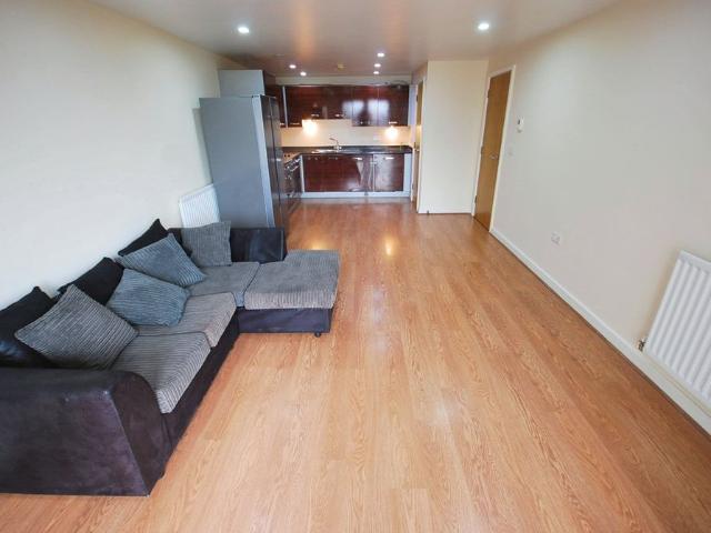 2 Bed Flat, Holinger Court, HA0