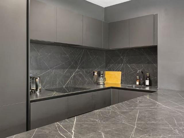 2 Bed Flat, Holland Road, W14