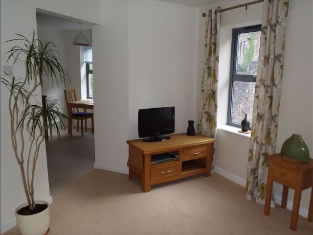 2 Bed Flat, Horfield Road, BS2