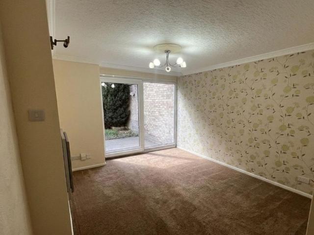 2 Bed Flat, Hotoft Road, LE5