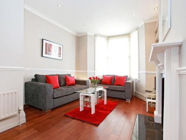 2 Bed Flat, Ifield Road, SW10