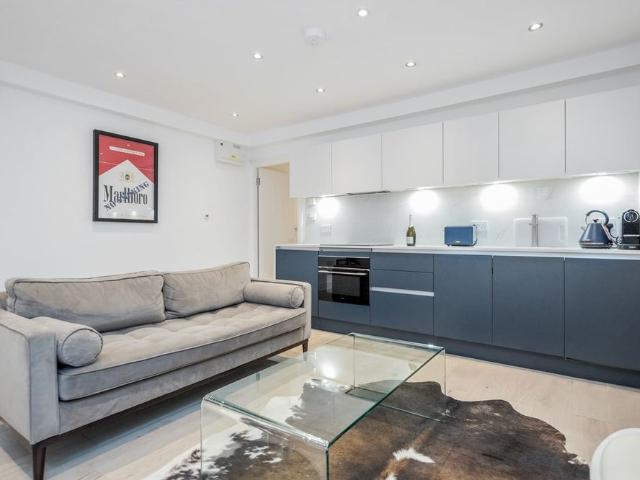 2 Bed Flat, Ifield Road, SW10