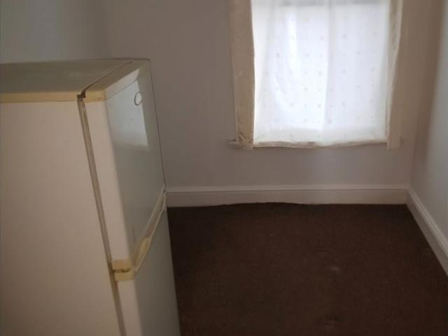 2 Bed Flat, Ilford Lane, IG1