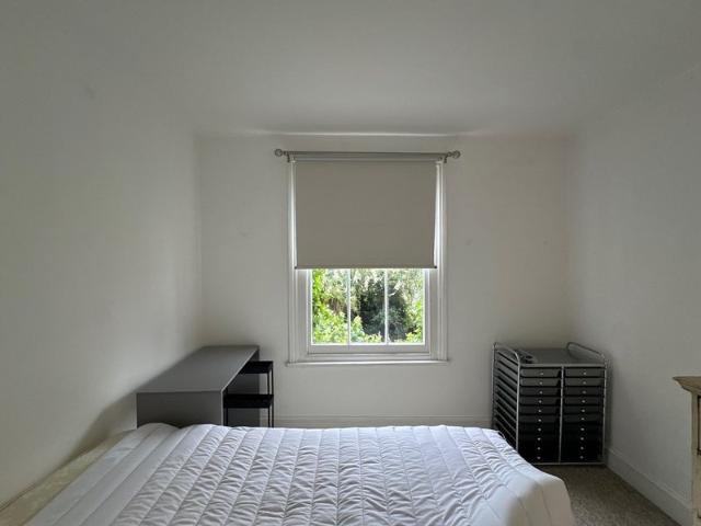 2 Bed Flat in Oval 5m walk from Northern Line