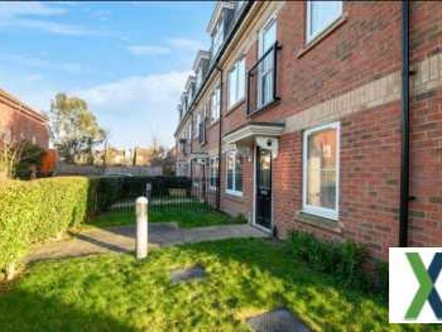 2 bed flat in Balham/Wandsworth Common