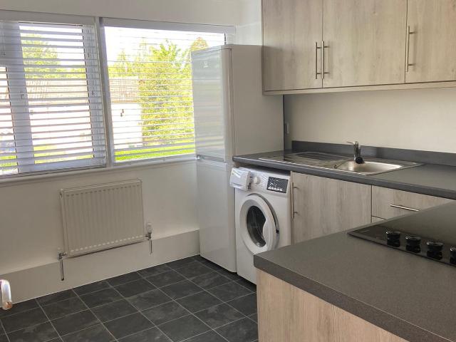 2 bed Flat in Great Burton House Kennington, Ashford, TN24 9DY