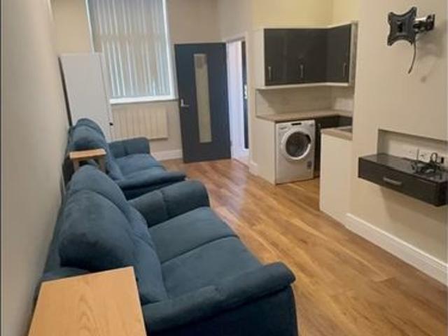 2 Bed Flat, Infirmary Road, S6