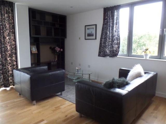 2 Bed Flat, Isle Of Dogs, E14