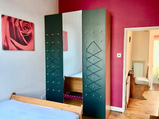 2 Bed Flat, Jacksons Rd, N7