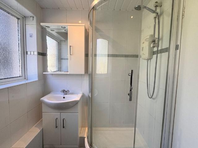 2 Bed Flat, Kennedy Path, G4