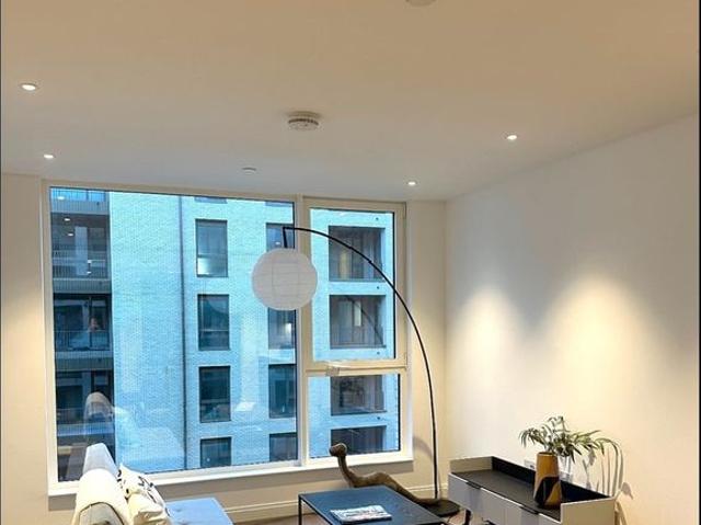 2 Bed Flat, Kennington Lane, SE11