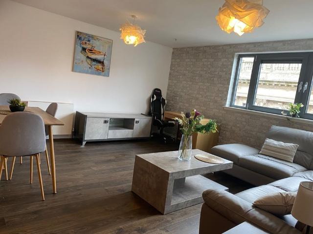 2 Bed Flat, Kent Road, G3