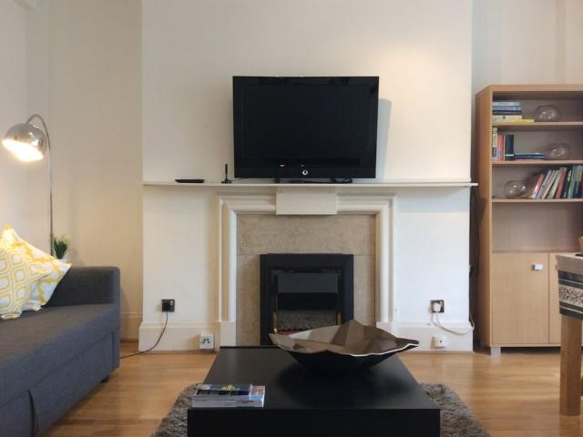2 Bed Flat, Kenton Court, W14