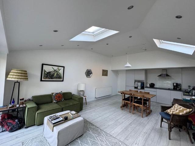 2 Bed Flat, Kimberley Avenue, SE15