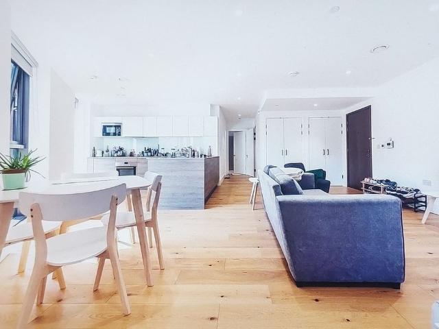 2 Bed Flat, Kingsland High St, E8