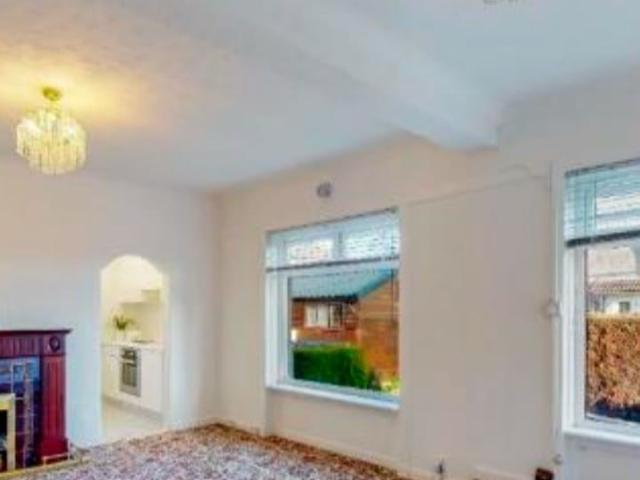 2 Bed Flat, Kingspark, G44