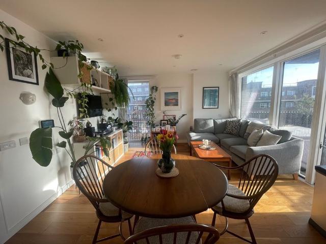 2 Bed Flat, Lucan Path, N1