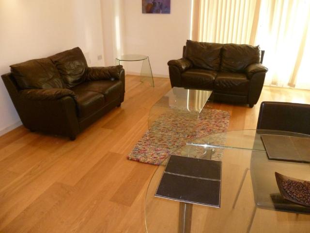 2 Bed Flat, Lumiere Building, M15