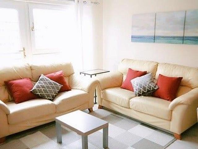 2 Bed Flat, Lymburn St, G3