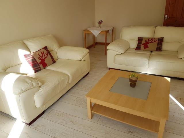 2 Bed Flat, Laburnum Walk, AB16