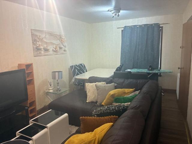 2 Bed Flat, Laburnum Walk, AB16