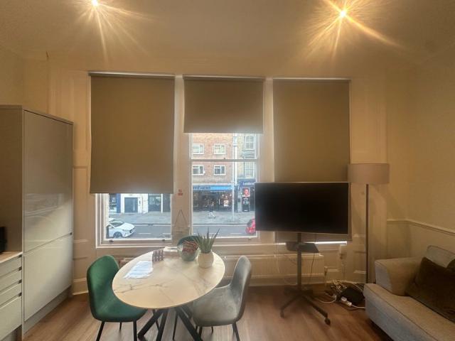2 Bed Flat, Ladbroke Grove, W10
