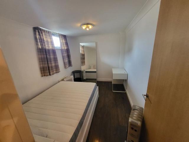 2 Bed Flat, Ladywood Middleway, B16