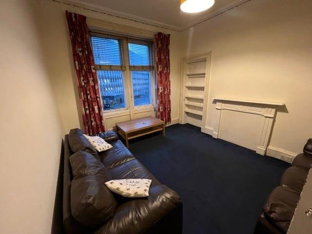 2 Bed Flat, Lady Lawson Street, EH3
