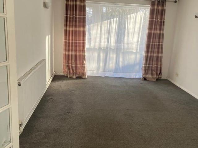 2 Bed Flat, Lampton Road, TW3