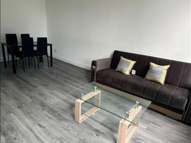 2 Bed Flat, Latimer Street, L5