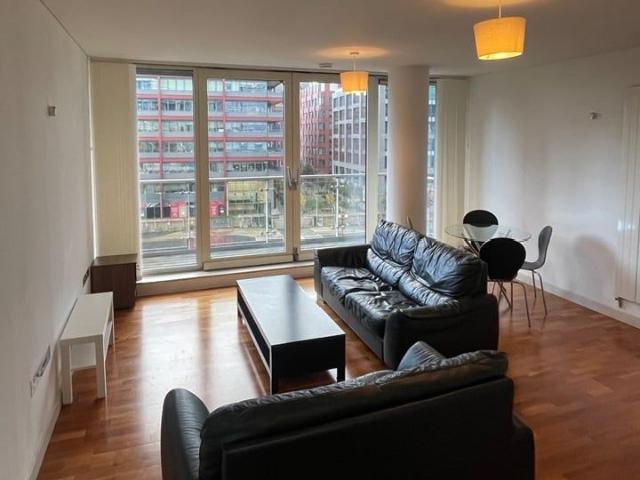 2 Bed Flat, Leftbank, M3