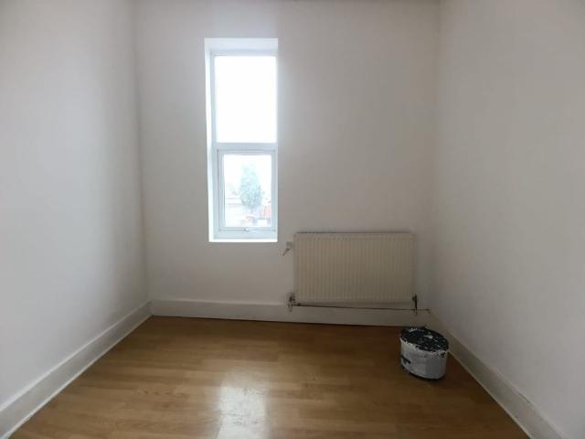 2 Bed Flat, Leigh Road, E6