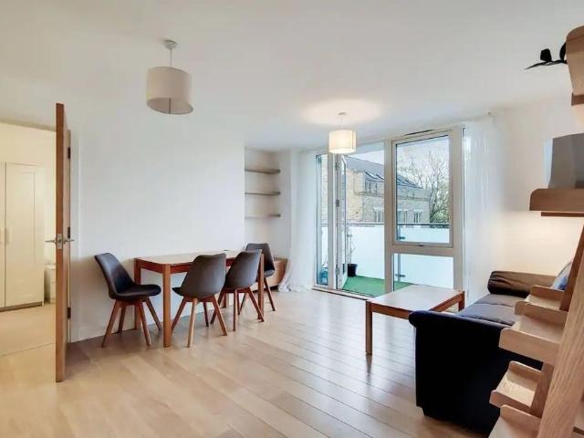 2 Bed Flat, Lidcote House, SW9
