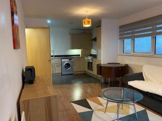 2 Bed Flat, Little Cottage Place, SE10