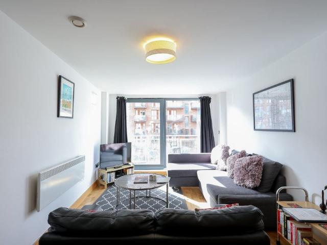 2 Bed Flat, Little Neville Street, LS1