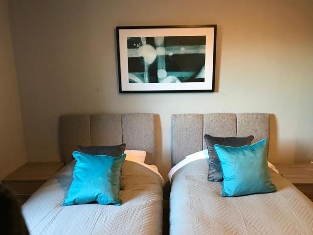 2 Bed Flat, Lochend Park View, EH7