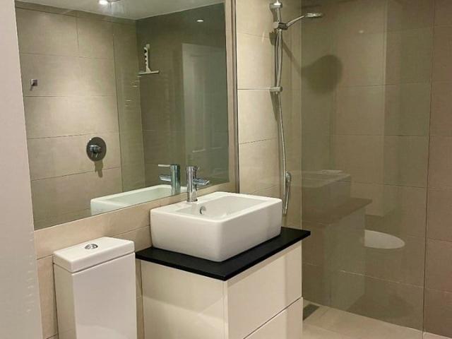 2 Bed Flat, London, W12