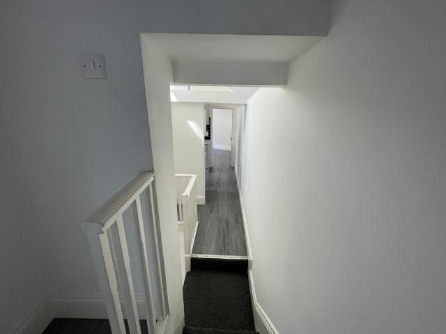 2 Bed Flat, London Road, CR0