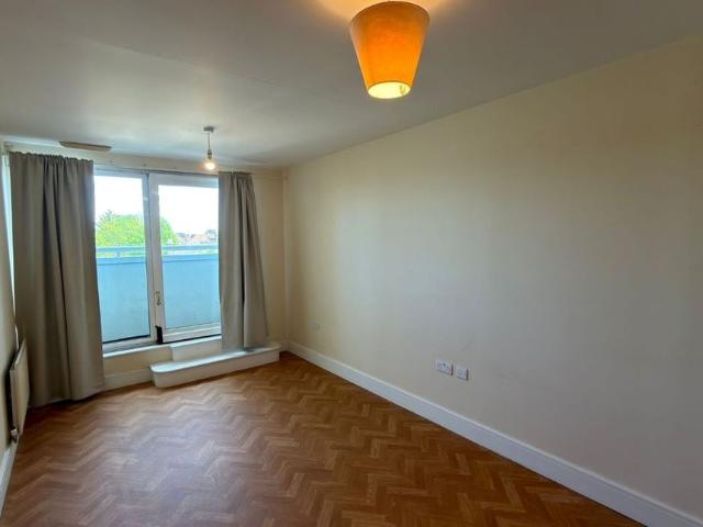 2 Bed Flat, London Road, CR0